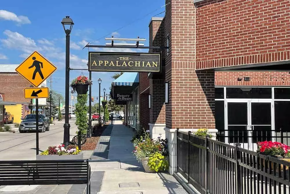 Top 4 Reasons Why You Need to Visit Downtown Sevierville